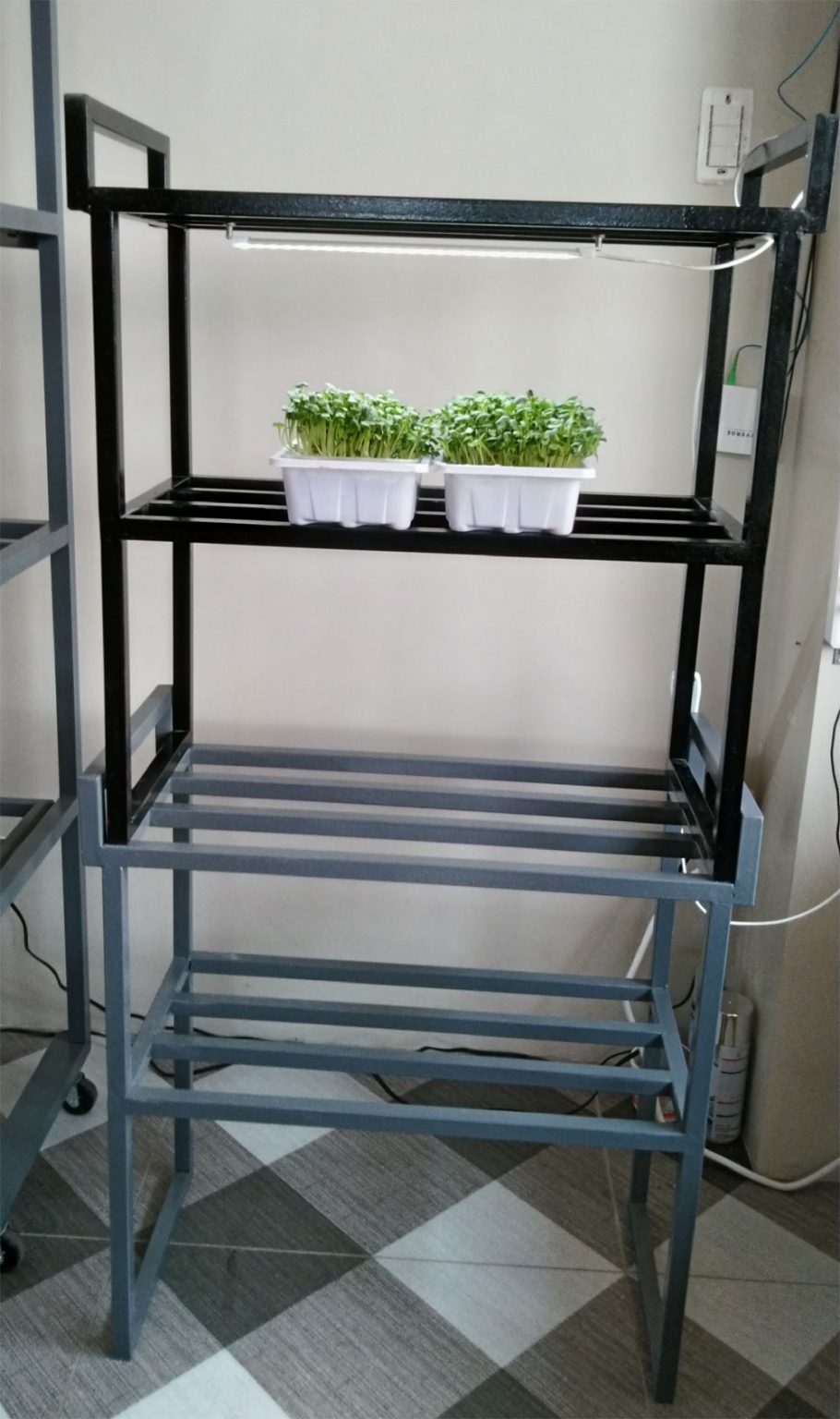 Movable and Stackable Plant Rack for Microgreens – Greens and Vines